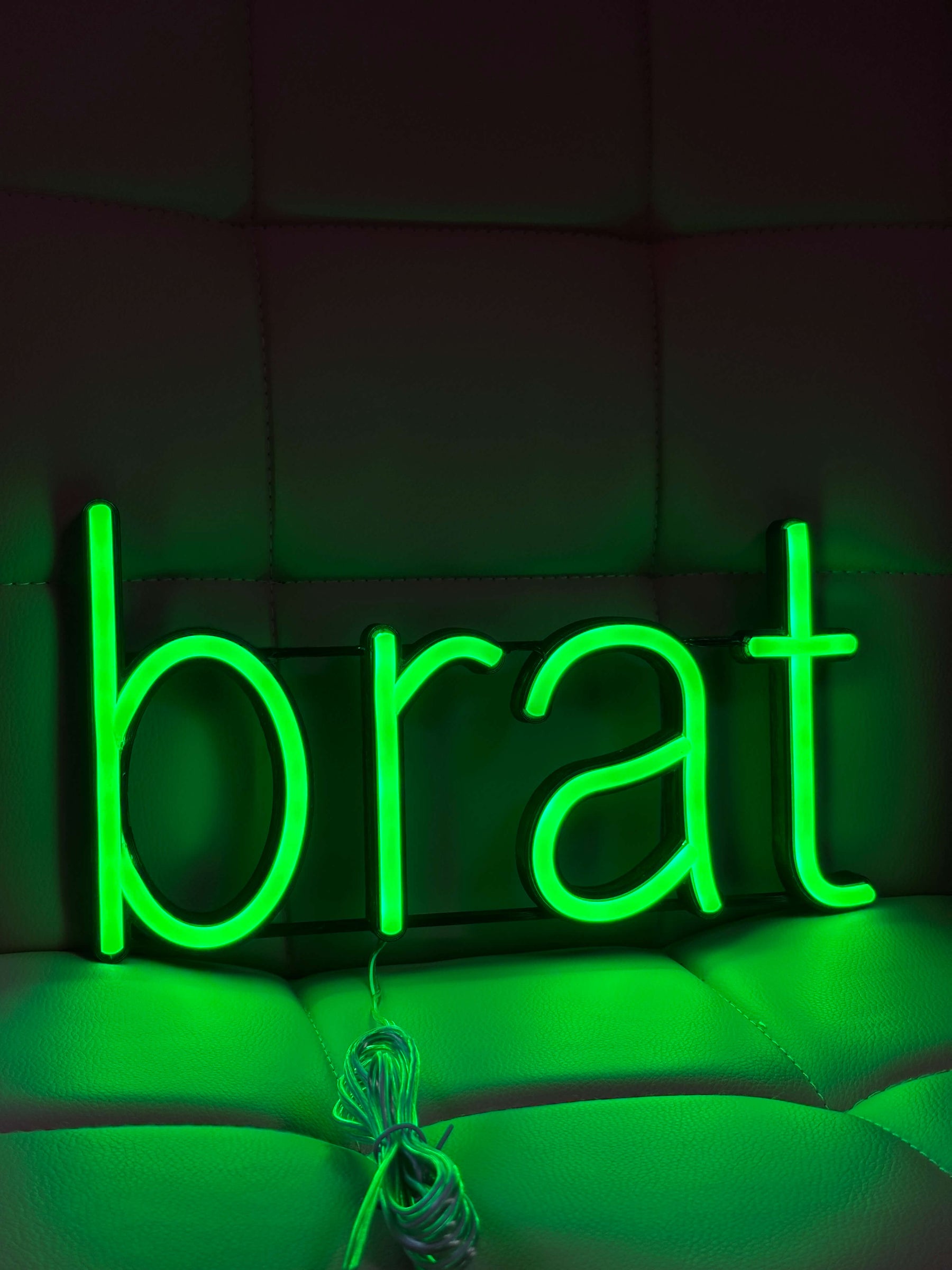 Napisy Ledowe na Ścianę | Neonowy Napis LED Świecące Litery | Dobre ...